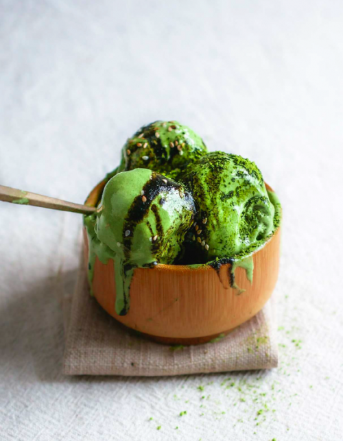 Matcha-ijs zonder ijsmachine